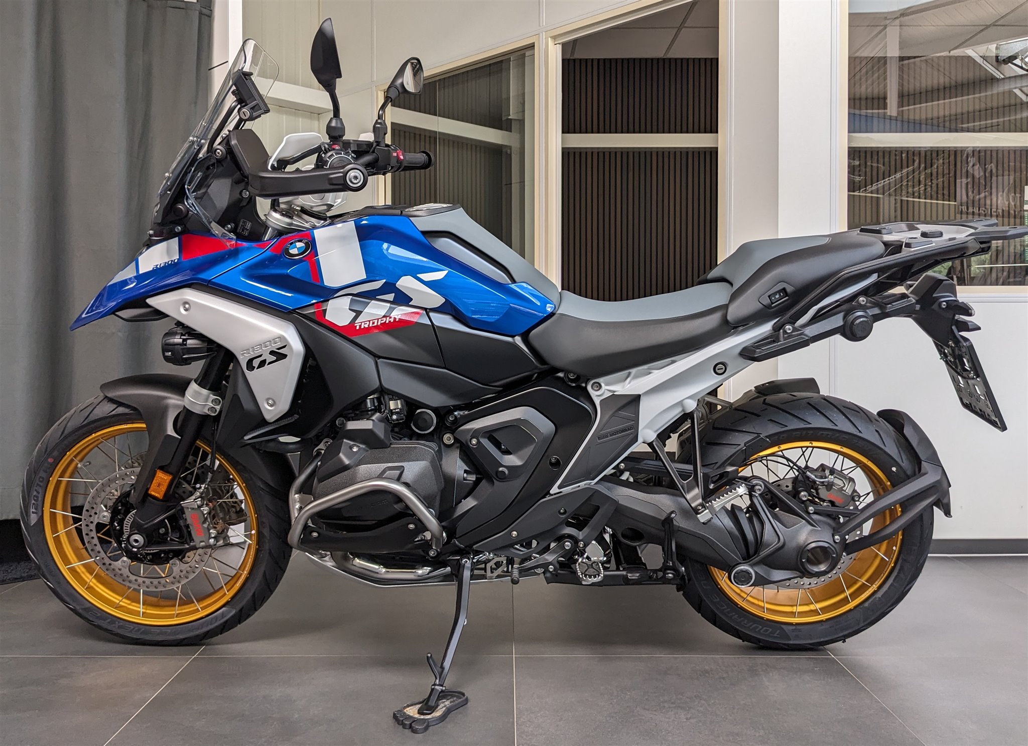 Gebrauchte BMW R 1300 GS, Racingblue metallic Autom.Schaltassistent, Baujahr: 2024, 1253 km ...