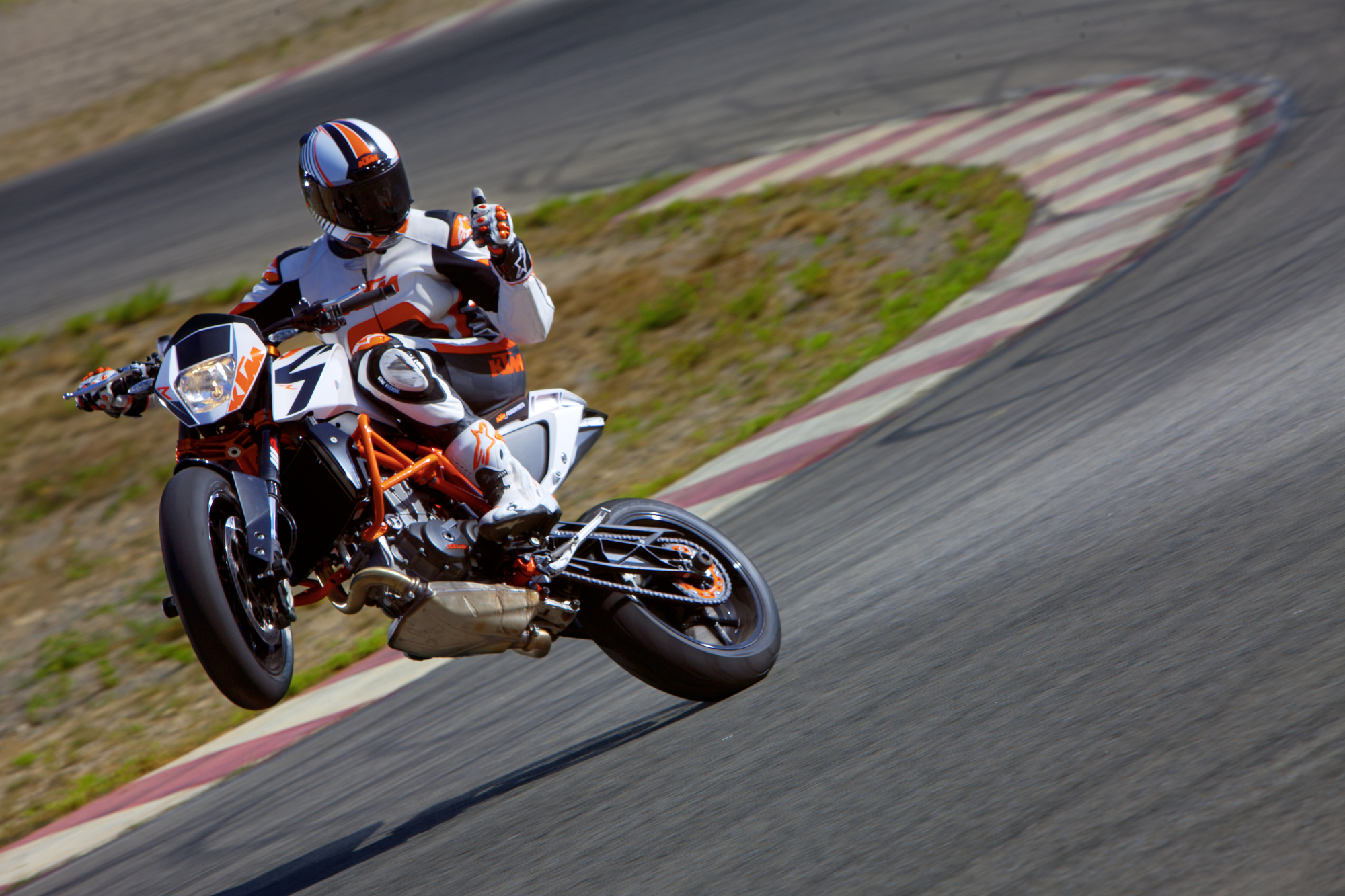 KTM 690 Duke R Baujahr 2013 Bilder und technische Daten