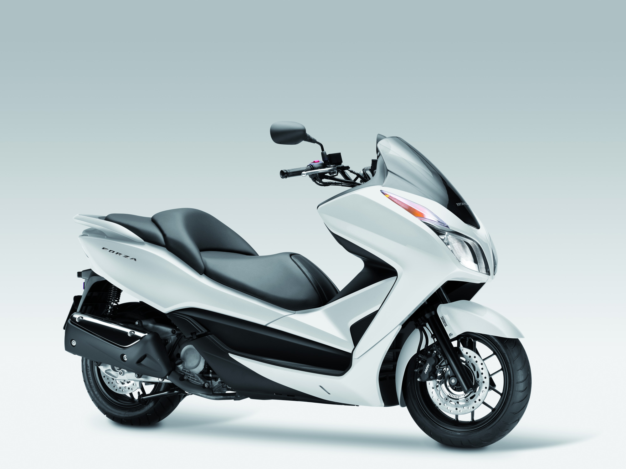 Honda NSS 300 Forza Bilder und technische Daten