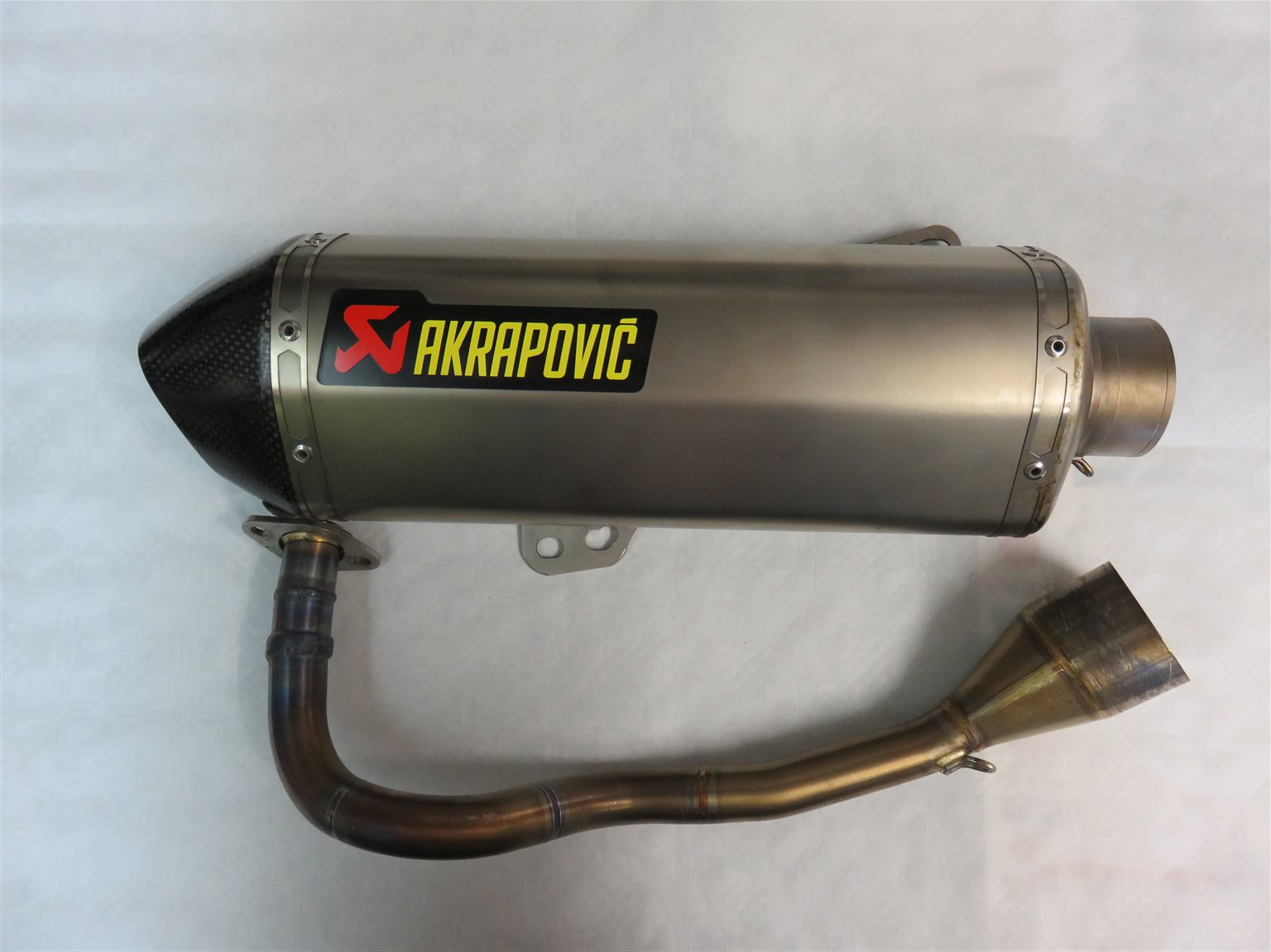 Akrapovic Auspuff um 325,00 EUR - 1000PS Shop - Auspuff