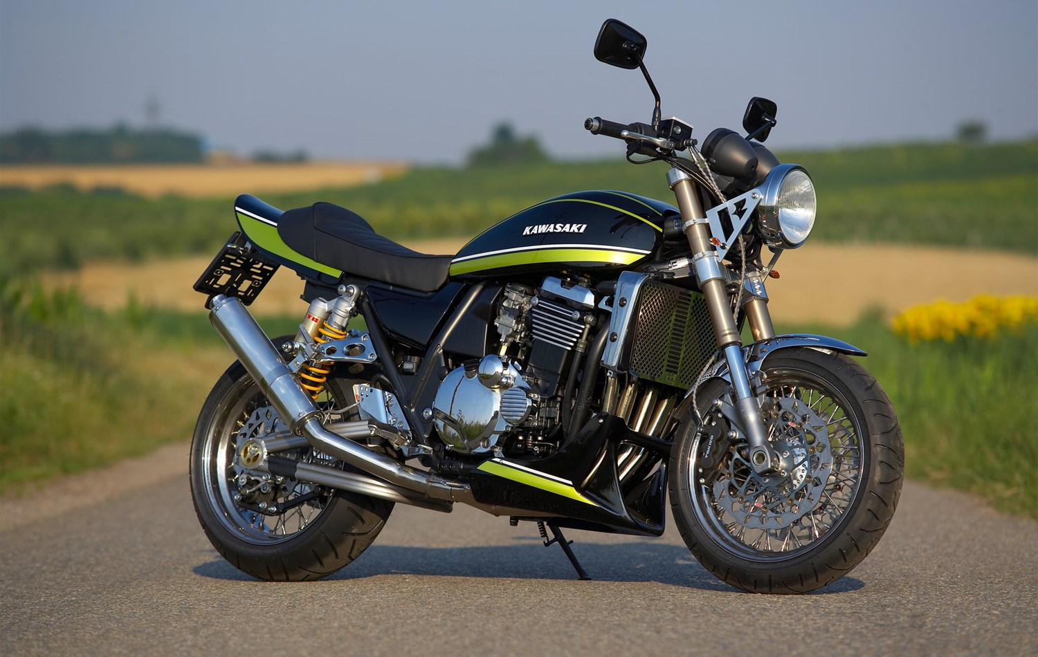 Details zum Custom-Bike Kawasaki ZRX 1100 des Händlers Motorrad Bogoly KG