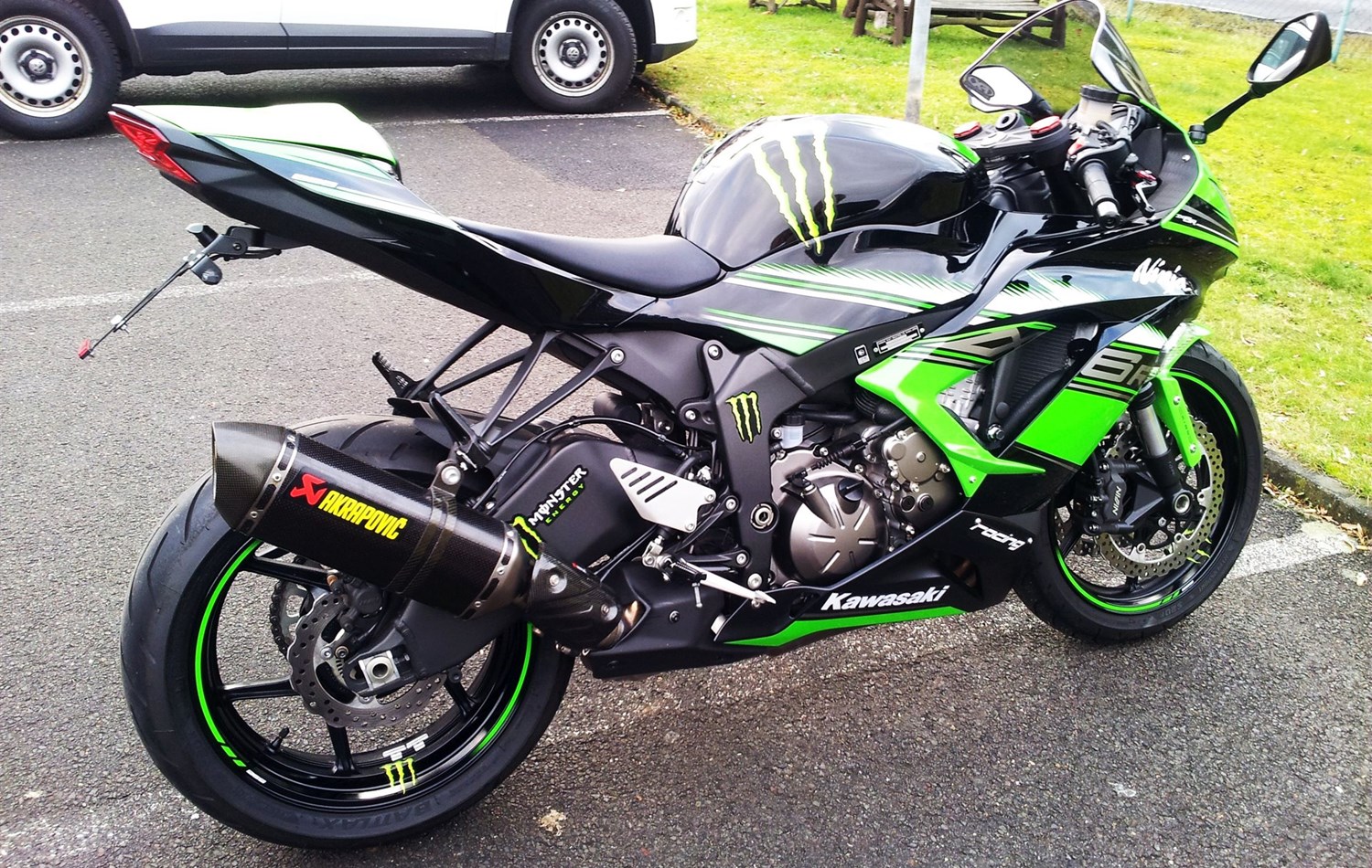 Details zum Custom-Bike Kawasaki Ninja ZX-6R 636 des Händlers ...