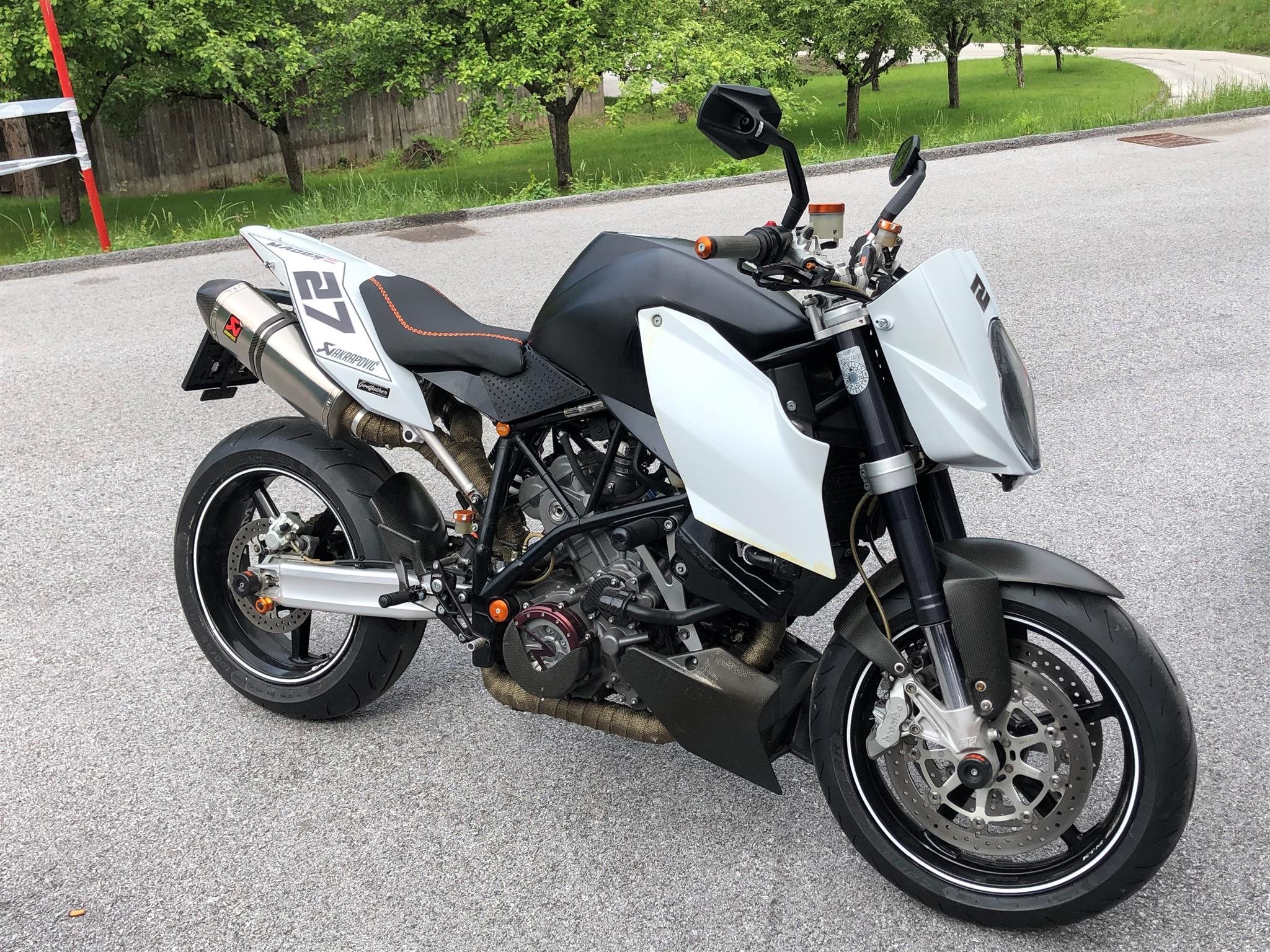 Umgebautes Motorrad KTM 990 Super Duke von madermartin - 1000PS.at